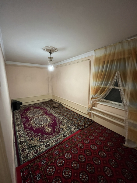 Urganch shahrida ikki xonali uy sotiladi