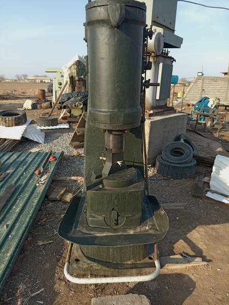 75 kiloli molot sotiladi