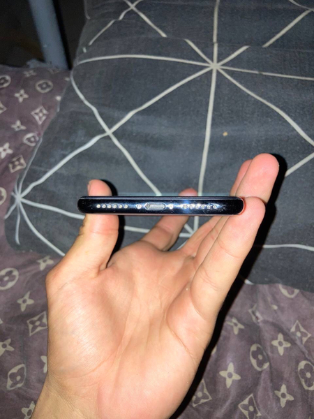 iphone X  xotira 64