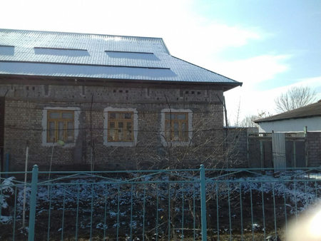 Hovli sotiladi 4xonali