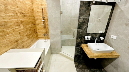 Продаётся  шикарная квартира ЖК Дархан 4/4/8. 165м²