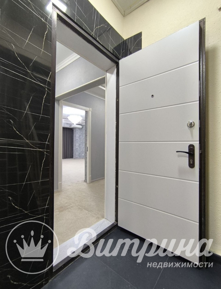 Дархан.4 комнатная с ремонтом.100 кв.м