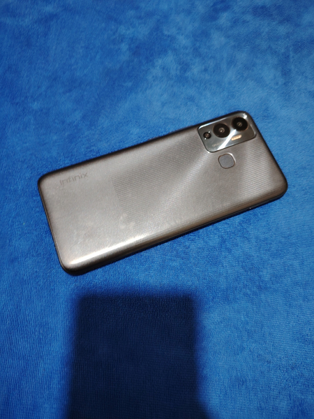 Infinix Hot 12Play sotiladi