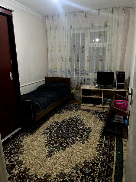 3-х комнатная в центре Чирчика