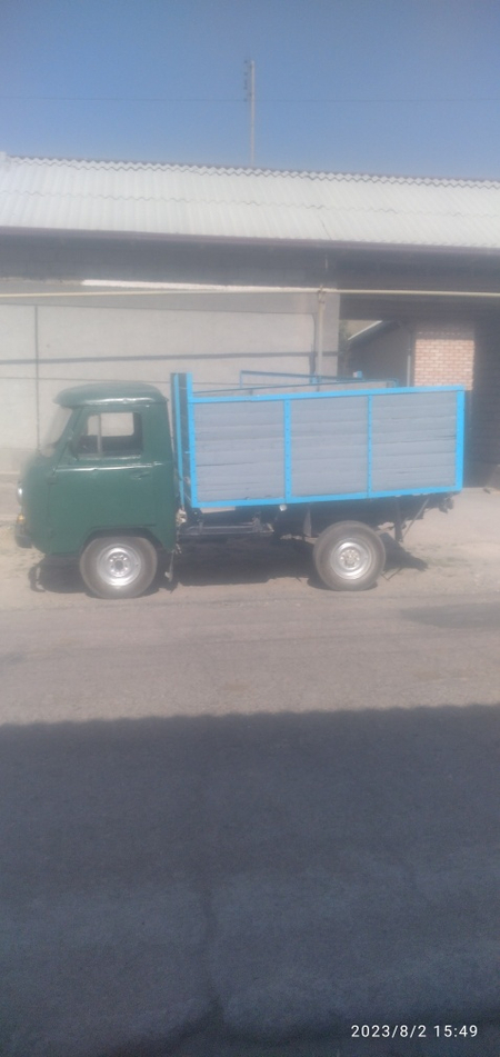 UAZ452D. Bortovoy sotiladi