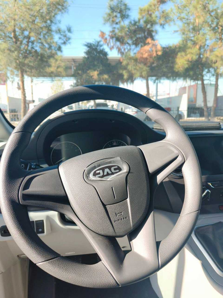 jac m3 biznes uchun qulay avdomabil