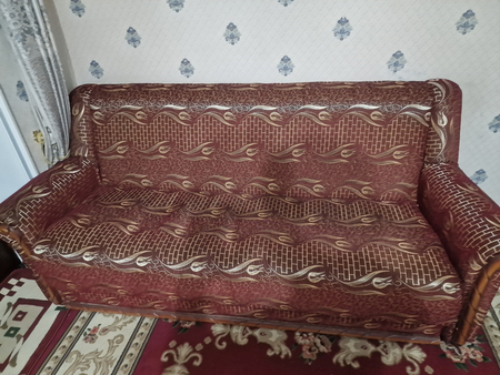 Сотилади стенка и диван