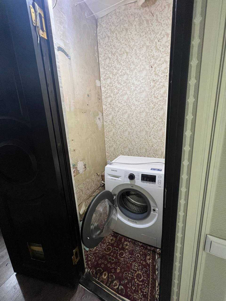 Срочно продается 3/6/9 Паспортный стол ул. Бабура
