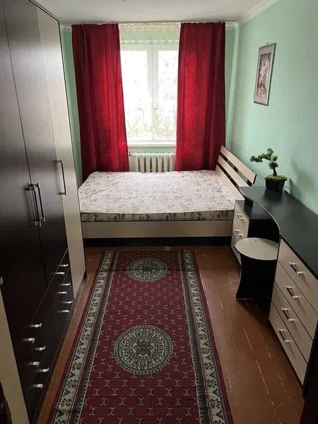 Аренда Новомосковская/Стадион Старт 2/5/5 50м2