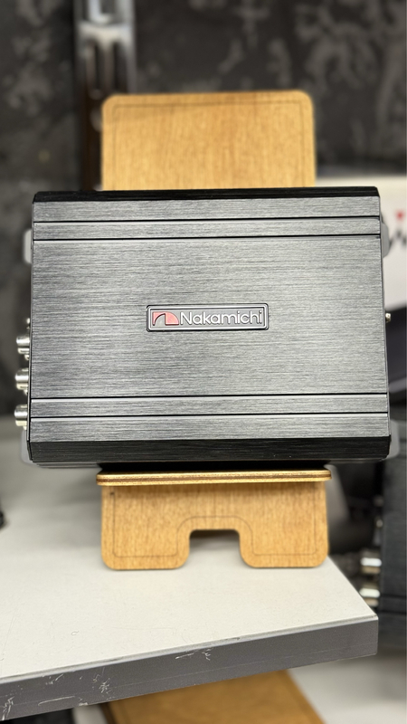 Nakamichi uslitil mini
