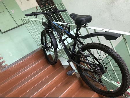 Velosiped sotiladi holati zor