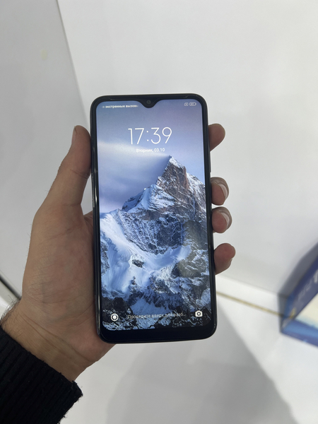 Redmi 8  32 gb ideall sotiladi