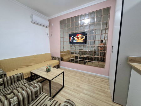 Продается квартира общежитие Кадышева