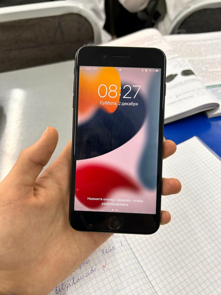 Iphone 7+ jet black