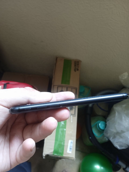 Iphone Se 2020 на 64 гигабайт. Perfectum