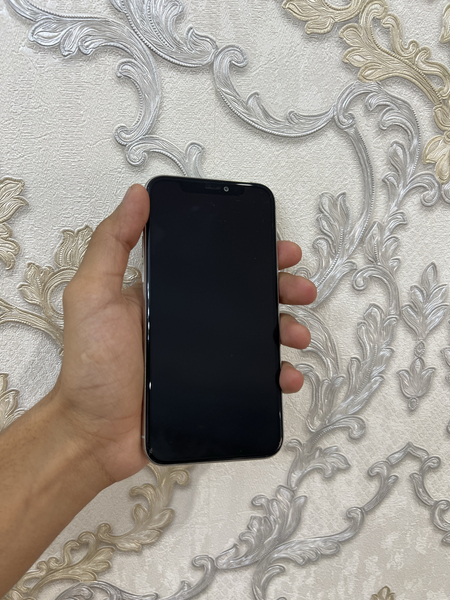 iPhone 11 pro 64