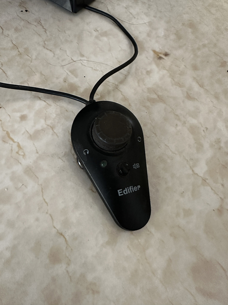 Edifier M1350 2.1 колонка