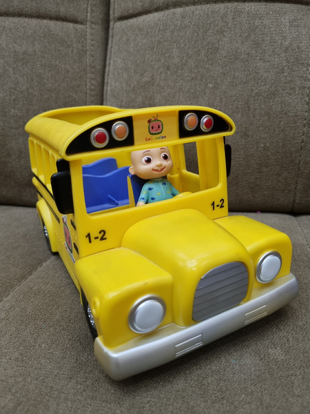 Cocomelon bus, Кокомелон с автобусом