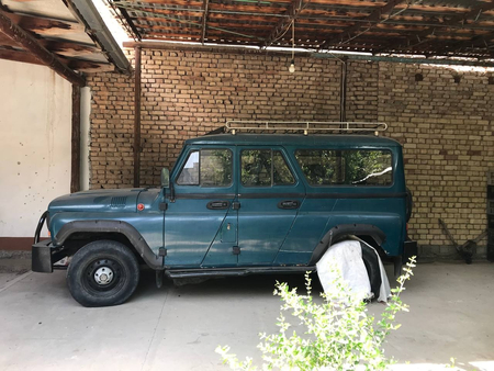 Uaz bars sotiladi