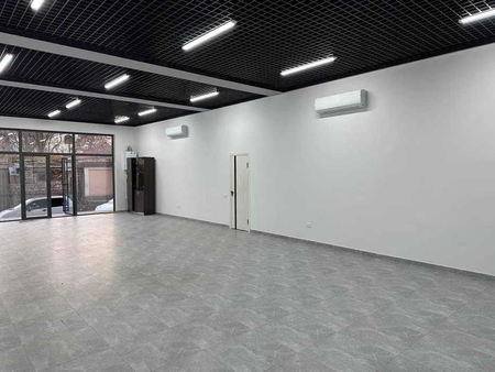 Офисное помещение200 м в аренду: удобное расположение. Чиланзар(J2960)
