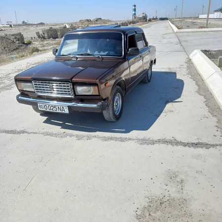 Vaz 2107 srochna sotiladi...