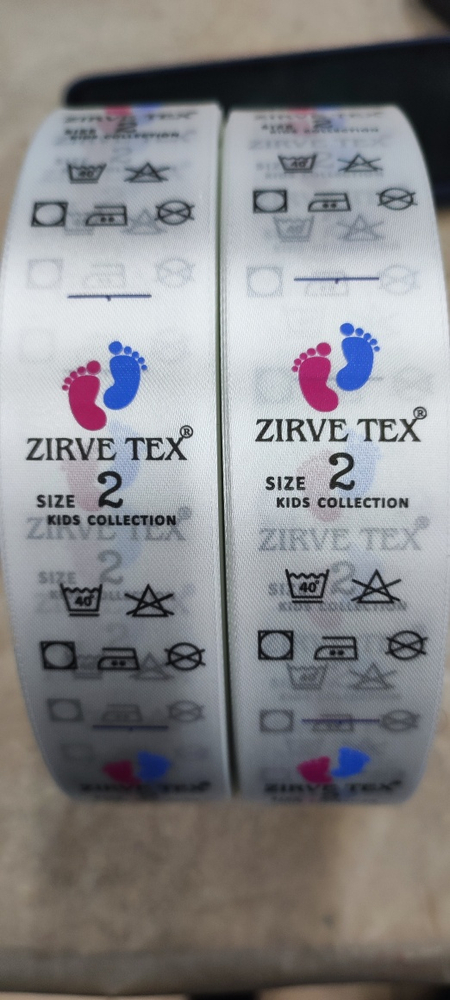 Kiyimlar uchun siz xohlagan turda etiketkalar