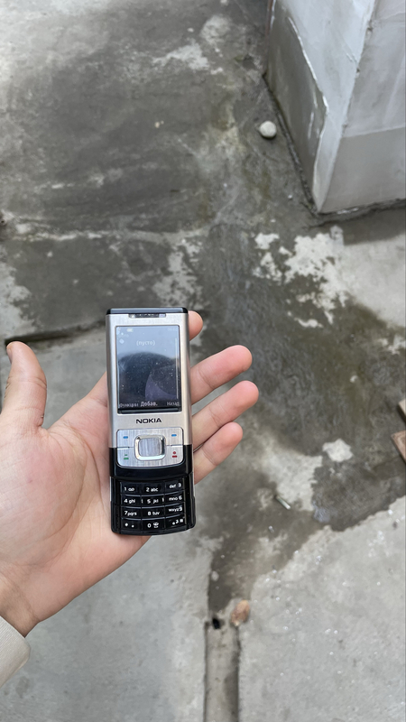 Nokia 6500 slide