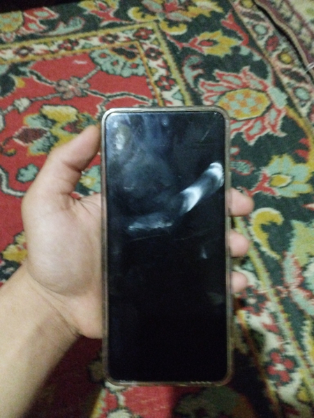 Tecno camon neo19 128/6+5 gb.