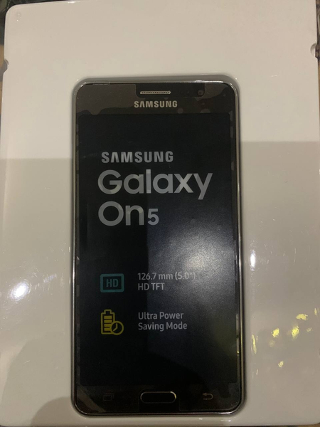 Телефон Samsung сотилади.Янги