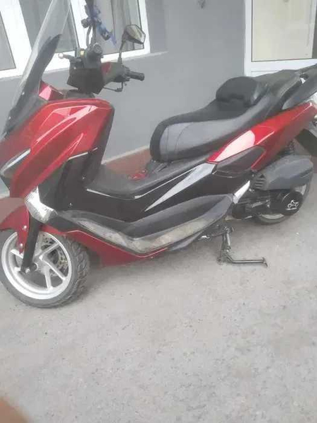 Продам Макси скутер