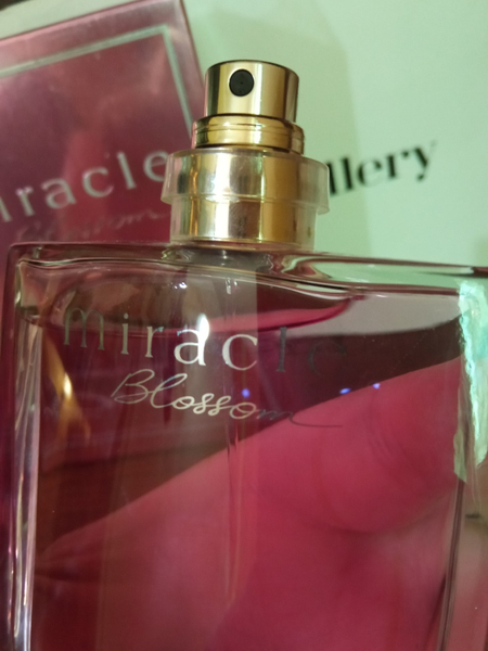 Парфюмы Lancome Cristian Dior.