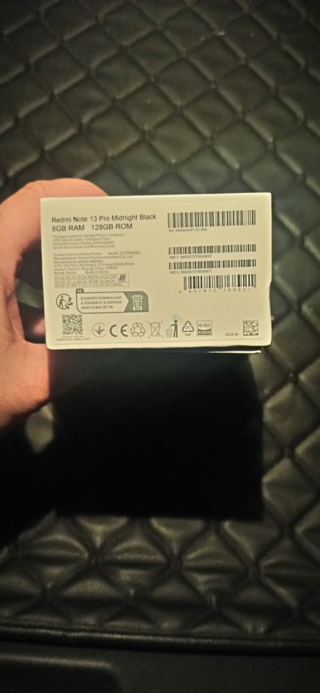 Срочно продам телефон Redmi note 13 pro 8/128