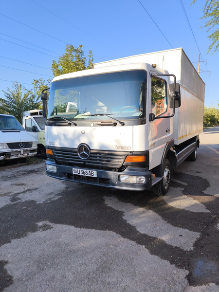 Mercedes atego 815