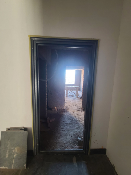 Продаётся квартира коробка 8млн за 1м².