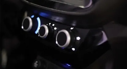 Бортовое автомобиль Foton Gratour TM3