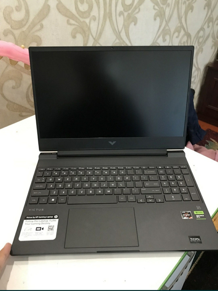 HP Victus 8/512gb