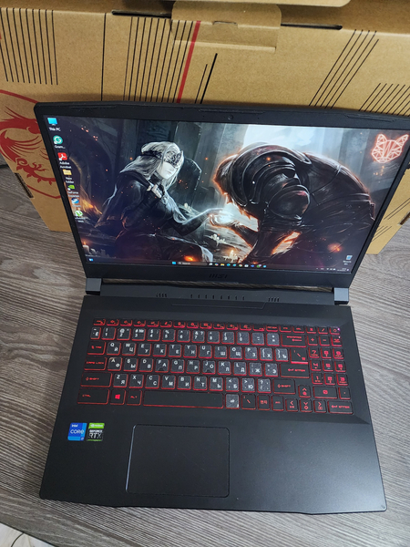 MSI Sword 15 - RTX 3060, i7-11800H, 16GB RAM, 1TB SSD, 144hz
