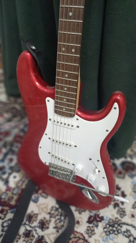 Fender Squier stratocaster Red sparcle custom series.