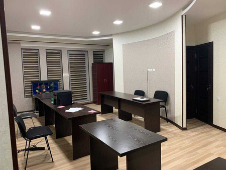 Продается НЕЖИЛОЕ Паркентском Подвал: 109м2 1-этаж:84м2 2-этаж: 84м2