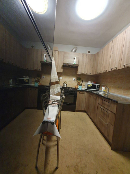 Chugatoy 3/7/7 sredni remont 81m2