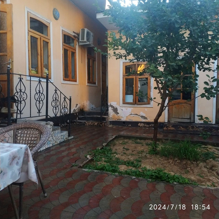 Олмазор туманида уй сотилади ховли