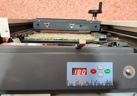 Termokley aparat, kitob muqovalash uchun
