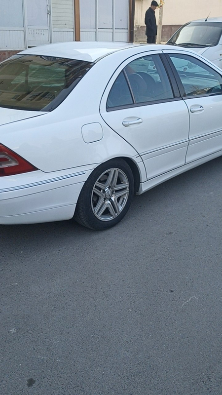 Mercedes-Benz W 203 Sotiladi
