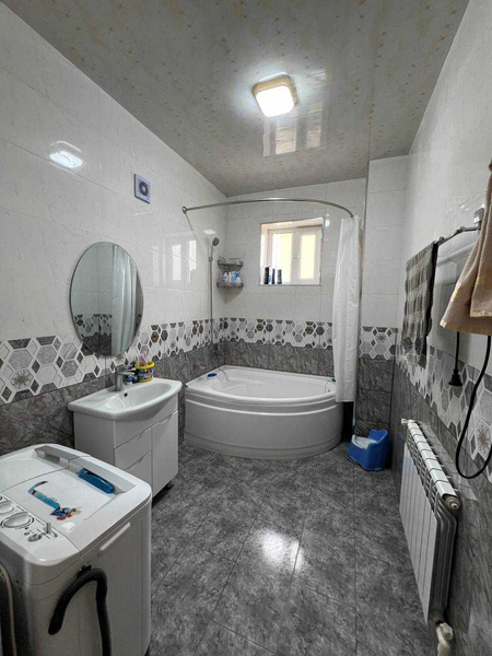 Эълон№4286   4 хонали+мансард 4 хона  янги қурилган квартира.