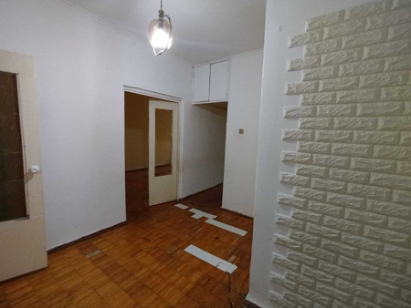Продаю на Ахмад Югнаки. 3/2/5 не торец. №150