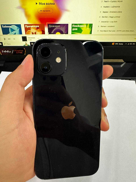Iphone 12 / 64 gb / 77%
