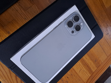 Продаю iphone 15pro max dual sim 256