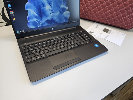 Hp laptop 15 (2023) core i3