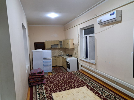 Urganch Karat kafeni orqasinda 2 xonali