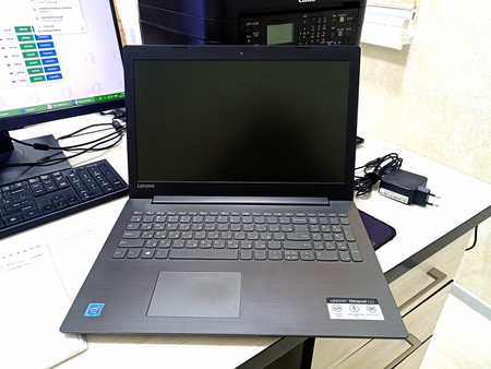 Lenovo noutbuk sotiladi
